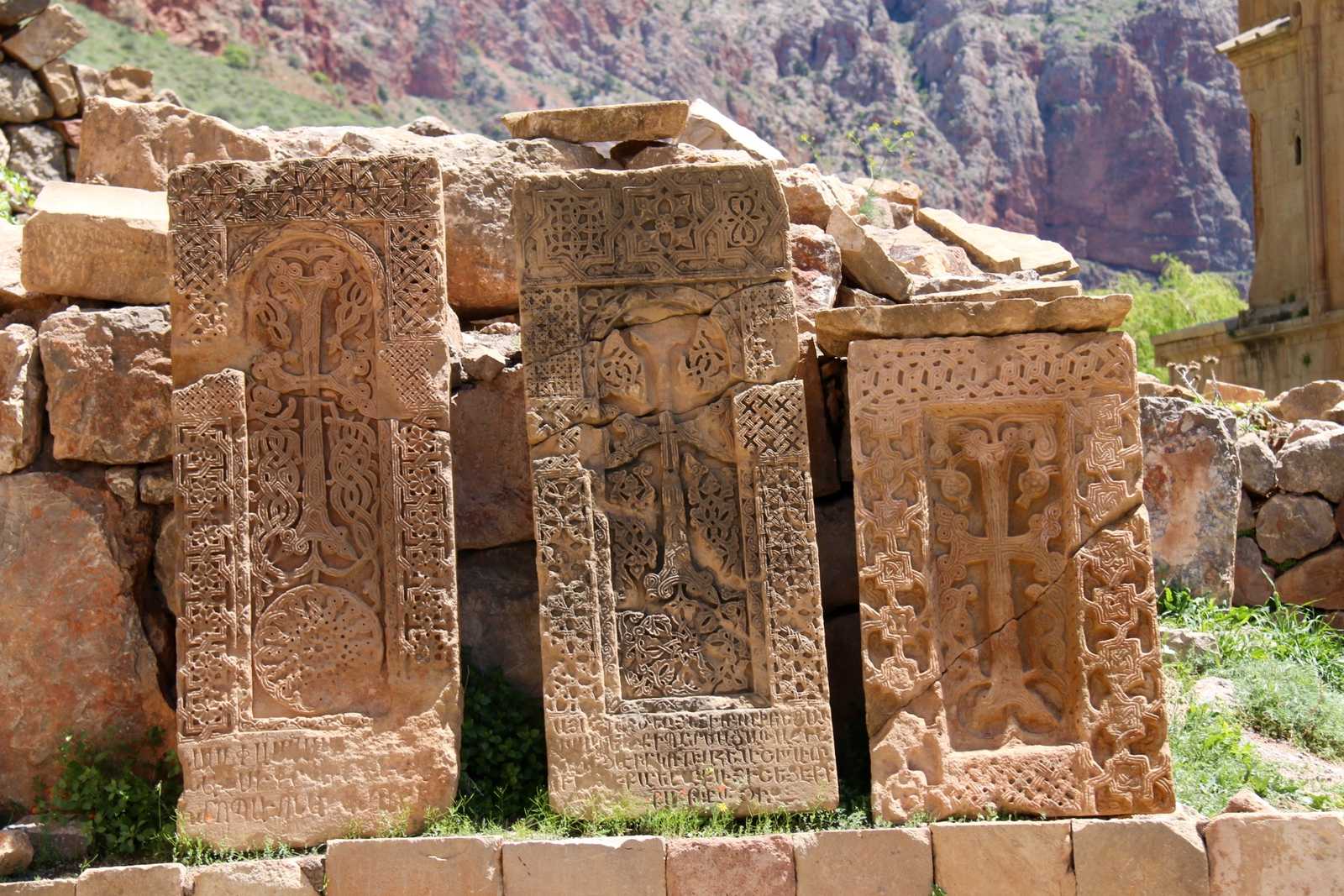 Découverte arménienne : villages, monastères et canyons - Voyage ...