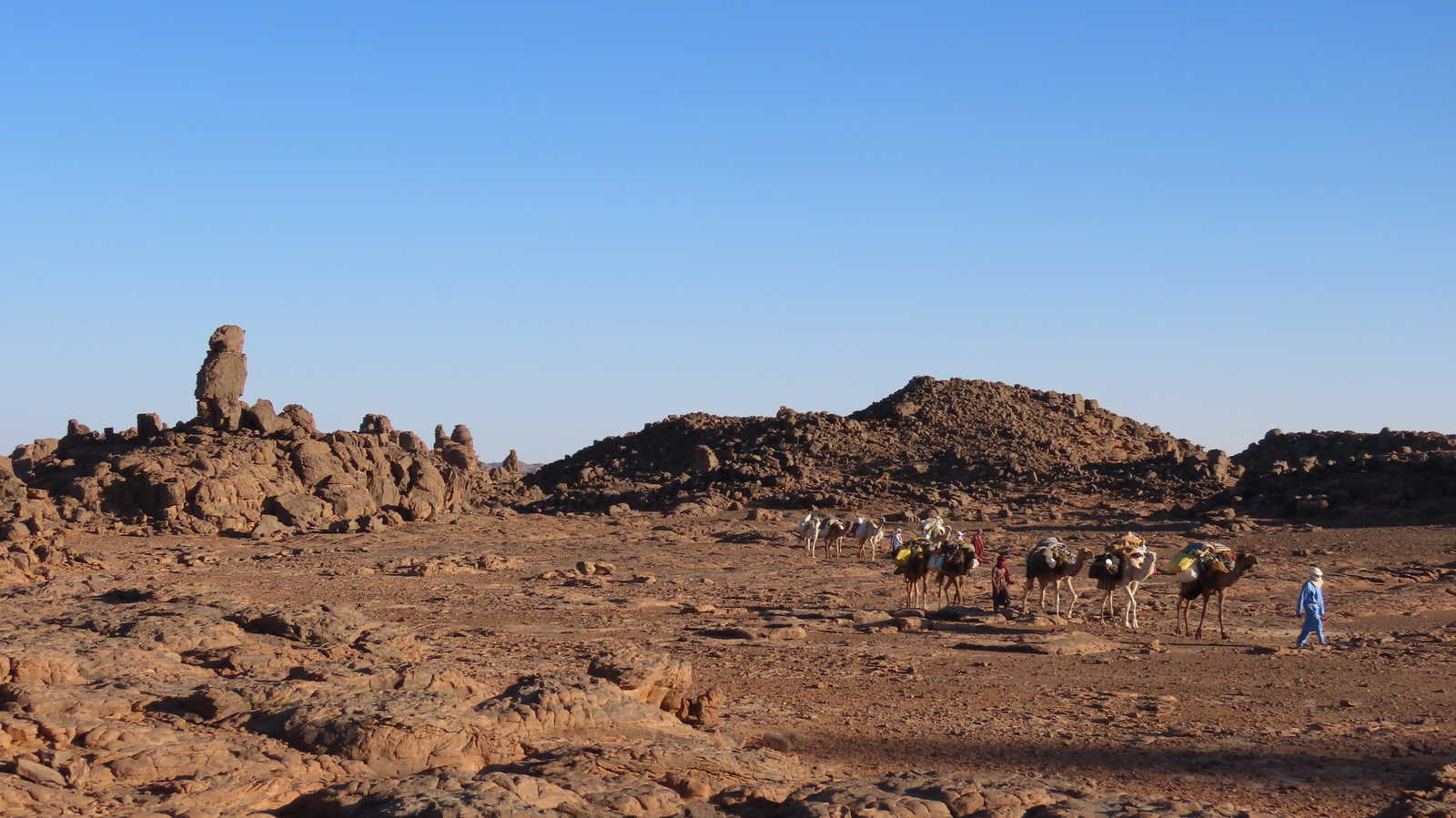 Tassilis Trek, des peintures de Tamrit aux dunes de l'Admer - Voyage Algérie | Atalante