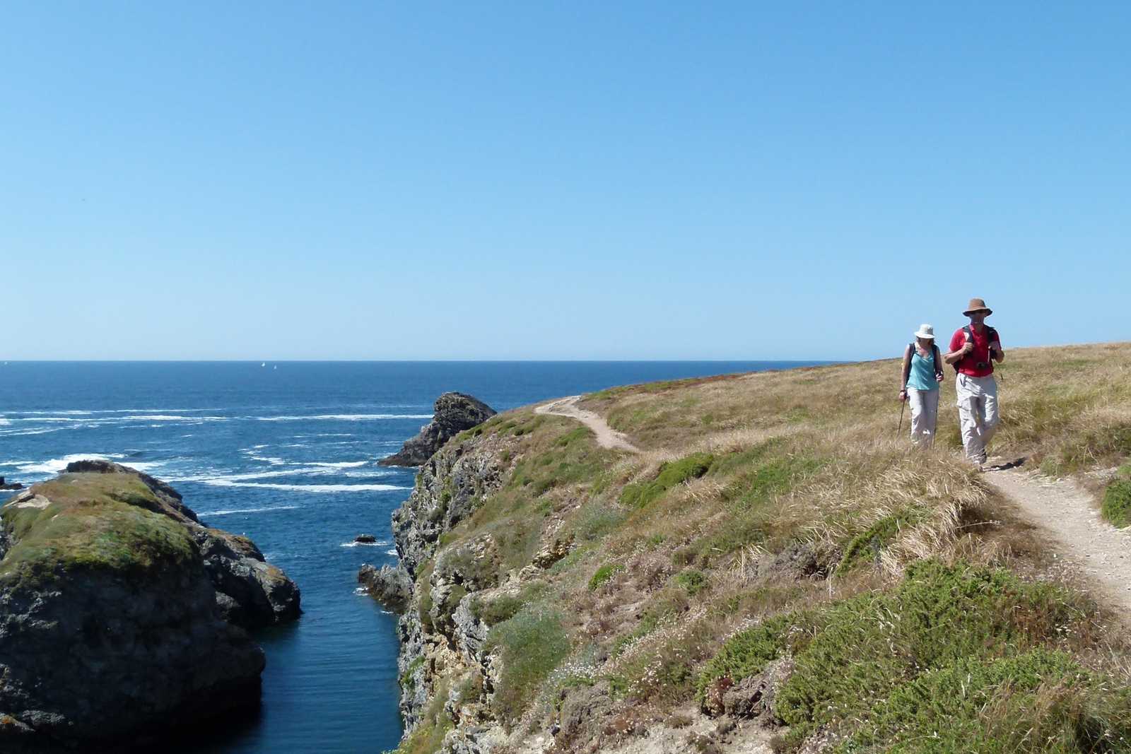 Le tour de Belle Ile en Mer en bivouac - Voyage Bretagne | Atalante