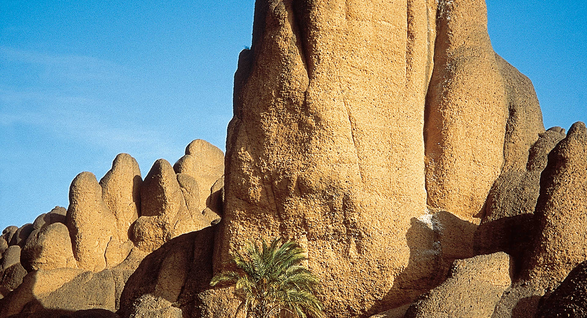 Randonnée dans le Jbel Saghro : le petit Hoggar - Voyage Maroc | Atalante